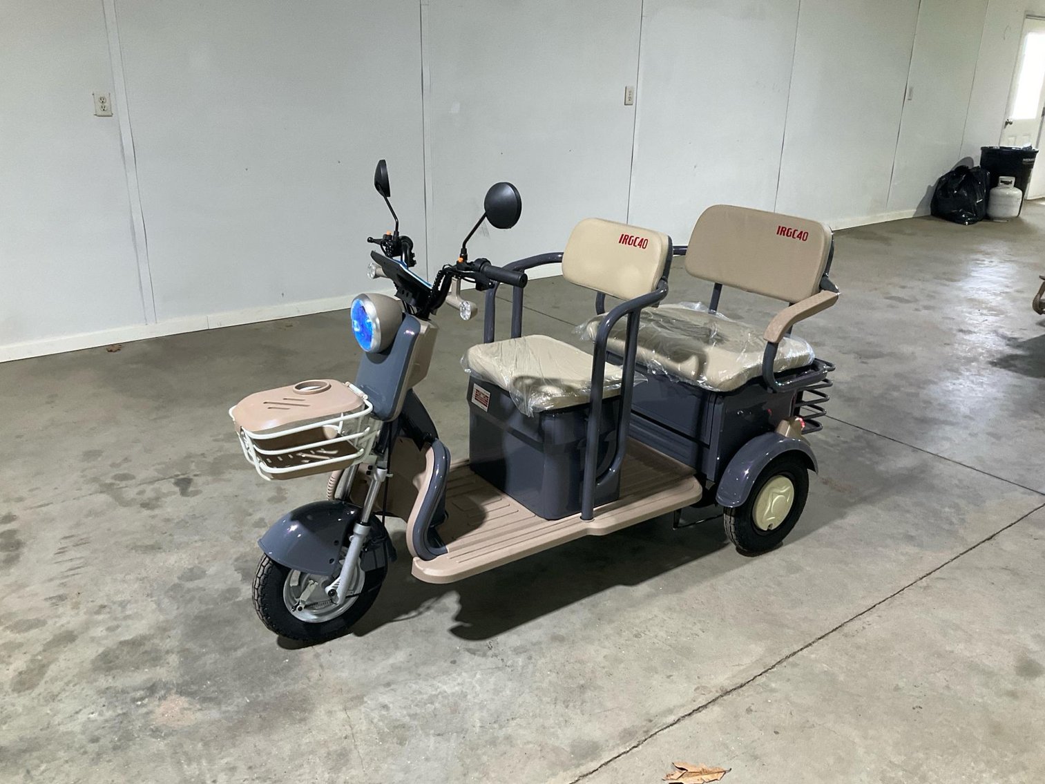 #1305 - IRGC40 Mini Golf Cart* - Middlebury, IN (#24072834)